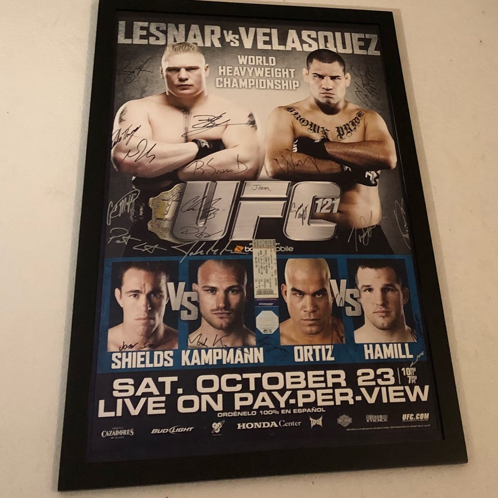 #Ufc 121 Sign Poster - Gem